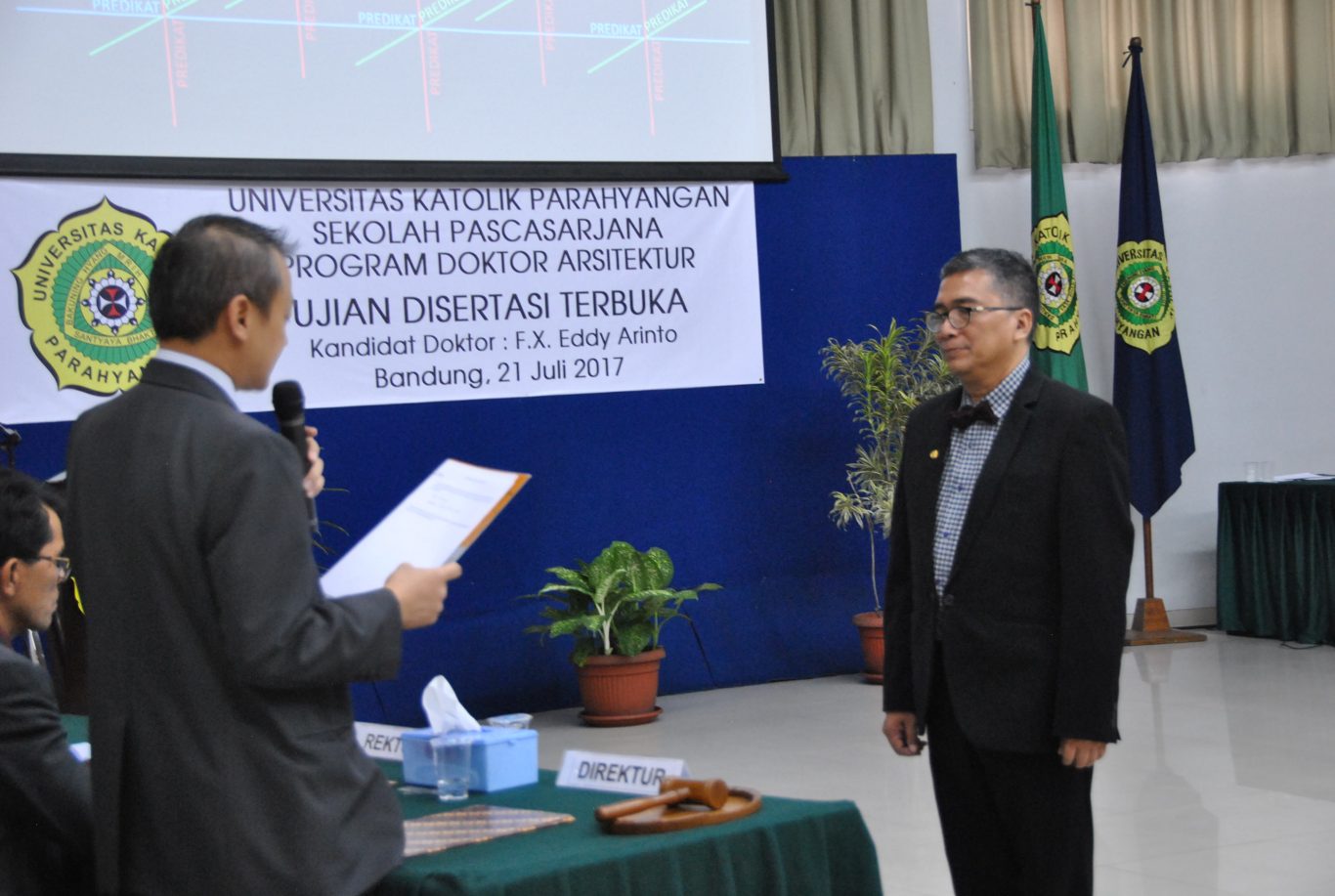 SIDANG DISERTASI TERBUKA DOKTOR ARSITEKTUR - SDR. FX. EDDY ARINTO ...